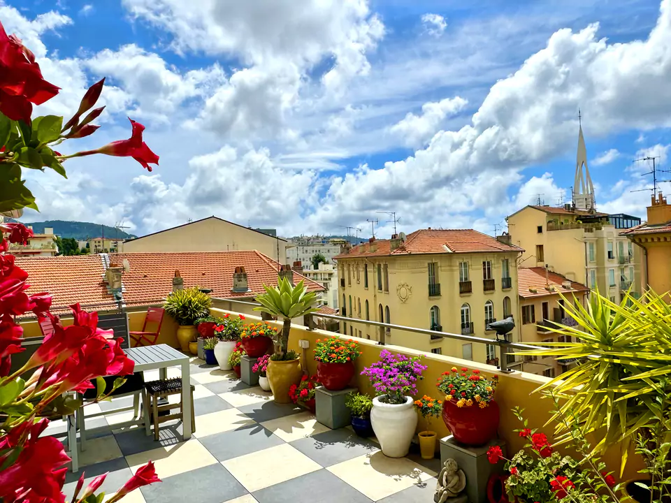 SOLD: Exclusive Duplex Penthouse with Panoramic Views . . . in the ...